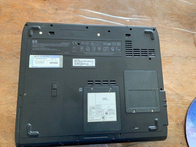 Vintage HP Pavilion ze4500 37GB HD 448MB RAM (Gebraucht) in Emmen für CHF 39.95 – mit Lieferung ...