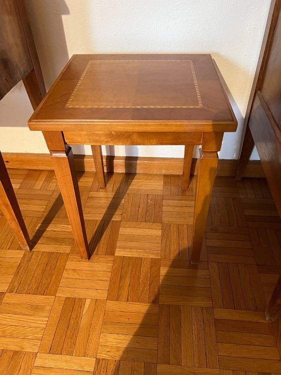 Alte kleine Tisch (Gebraucht) in Glattfelden für CHF 38 – nur Abholung ...