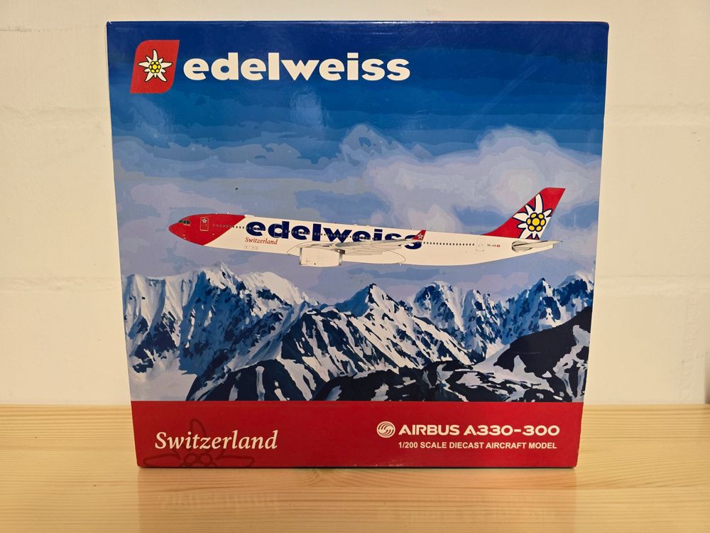 Edelweiss Airbus 330-300, 1:200 JC Wings Flugzeugmodell (Gebraucht) in ...