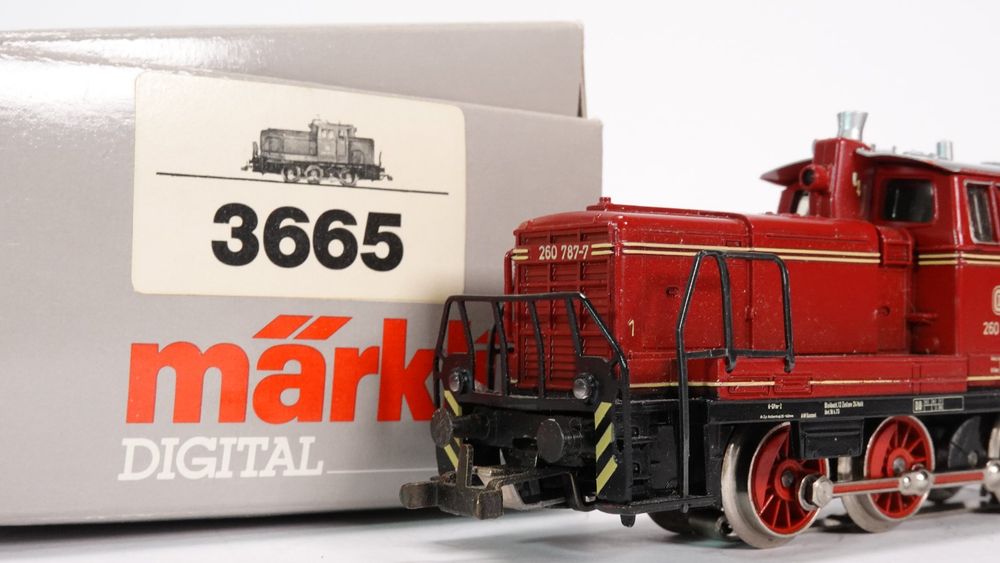 4ø Märklin 3665 DB Rangierdiesellok BR 260 rot (Gebraucht) in Uetendorf ...