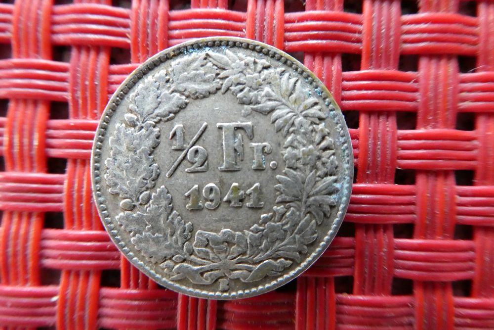 50 Rappen Silber 1941 / Fehlprägung mit Zusatzblatt /3 Stück (Gebraucht) in Au ZH für CHF 19 ...