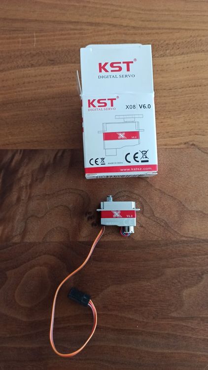KST Servo | Kaufen auf Ricardo