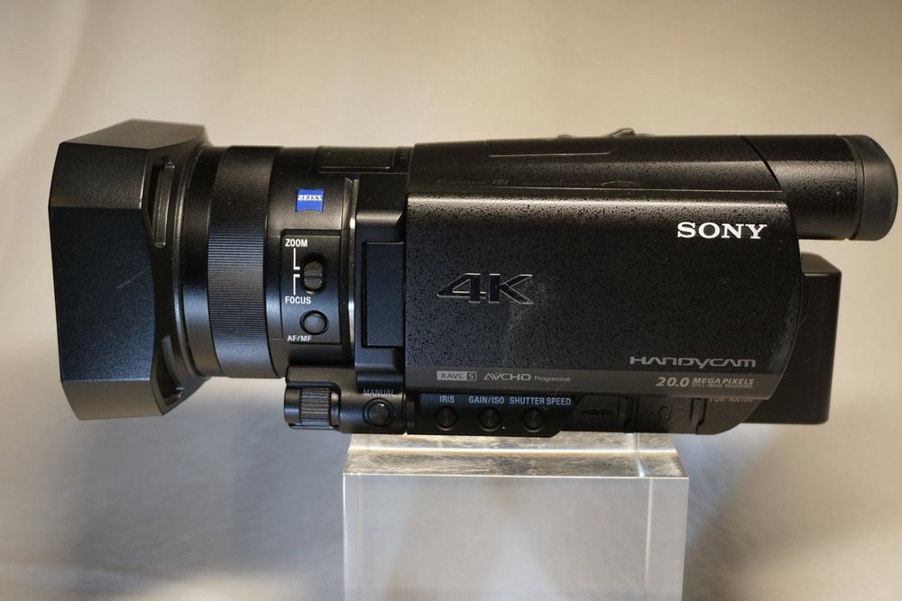 Sony 4K Filmkamera FDR-AX100 | Kaufen auf Ricardo