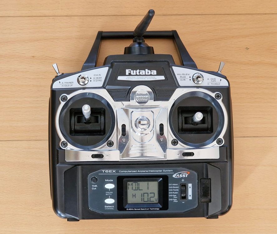 Fernsteuerung Futaba 6EX 2.4GHz inkl. 4 Empfänger | Kaufen auf Ricardo