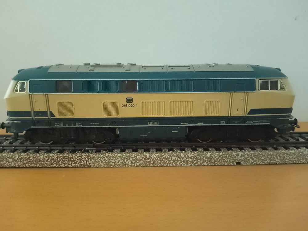 Märklin 3074 H0 WS DB Diesellok BR 216, analog (Gebraucht) in Ittigen ...