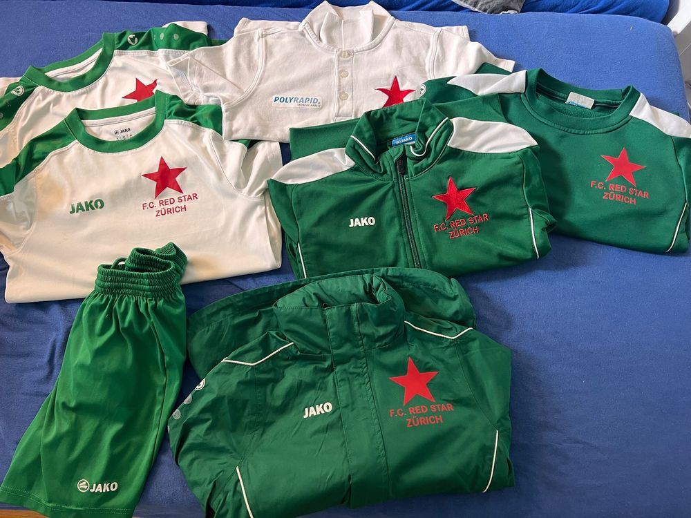Training Red Star Set Kind gr.128 | Kaufen auf Ricardo