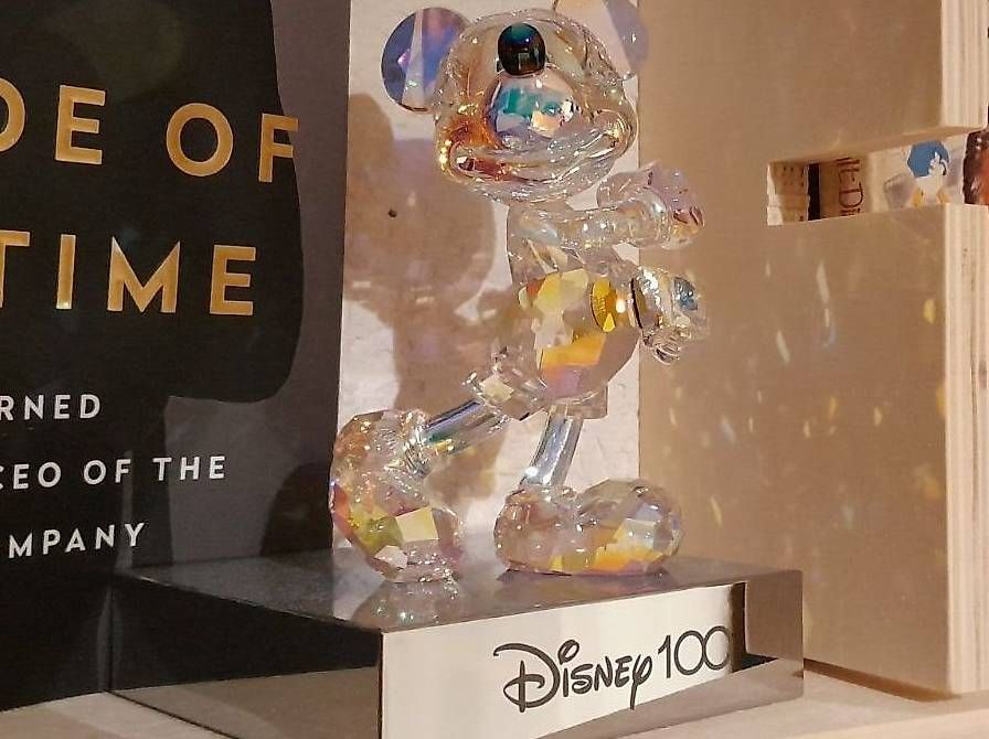 Collection objets Disney Mickey Mouse Exclusive (Gebraucht) in Romanel ...