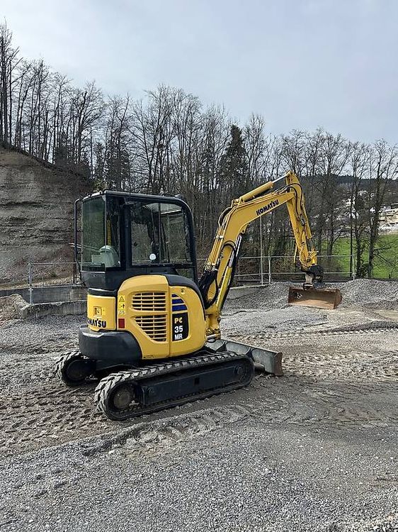 Komatsu Bagger 3.7Tonn (Gebraucht) in Menziken für CHF 24900 – nur ...
