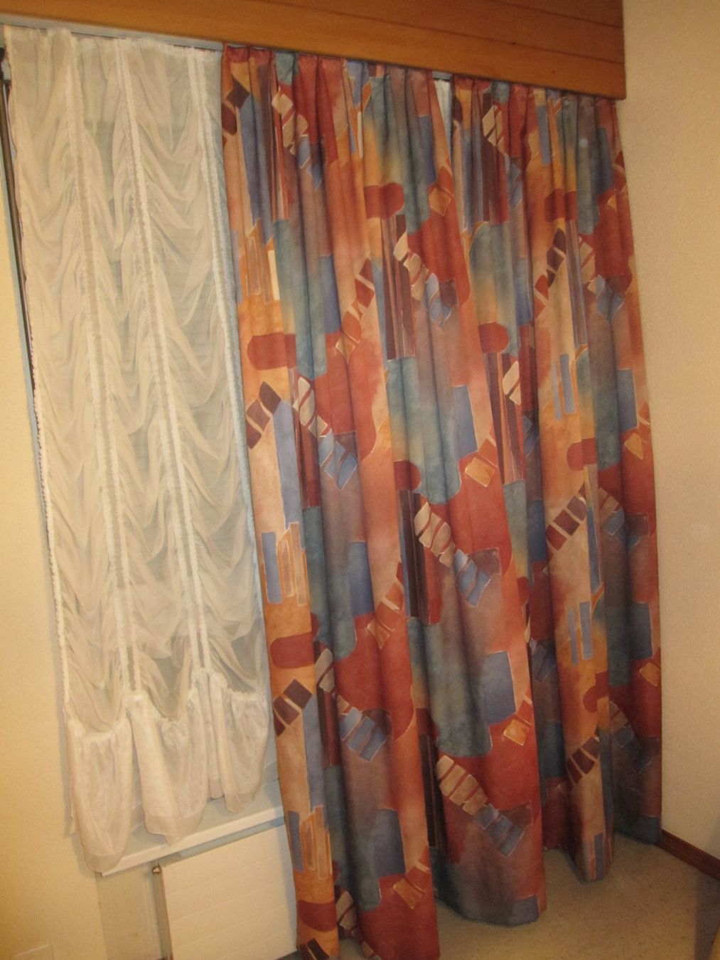 Nacht Vorhang Gardine, Total ca. 1.04m breit 2.05m hoch (Gebraucht) in ...