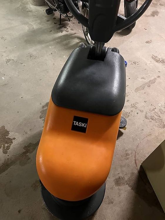 Autolaveuse Taski 450B professionnel (Gebraucht) in gland für CHF 1550 ...