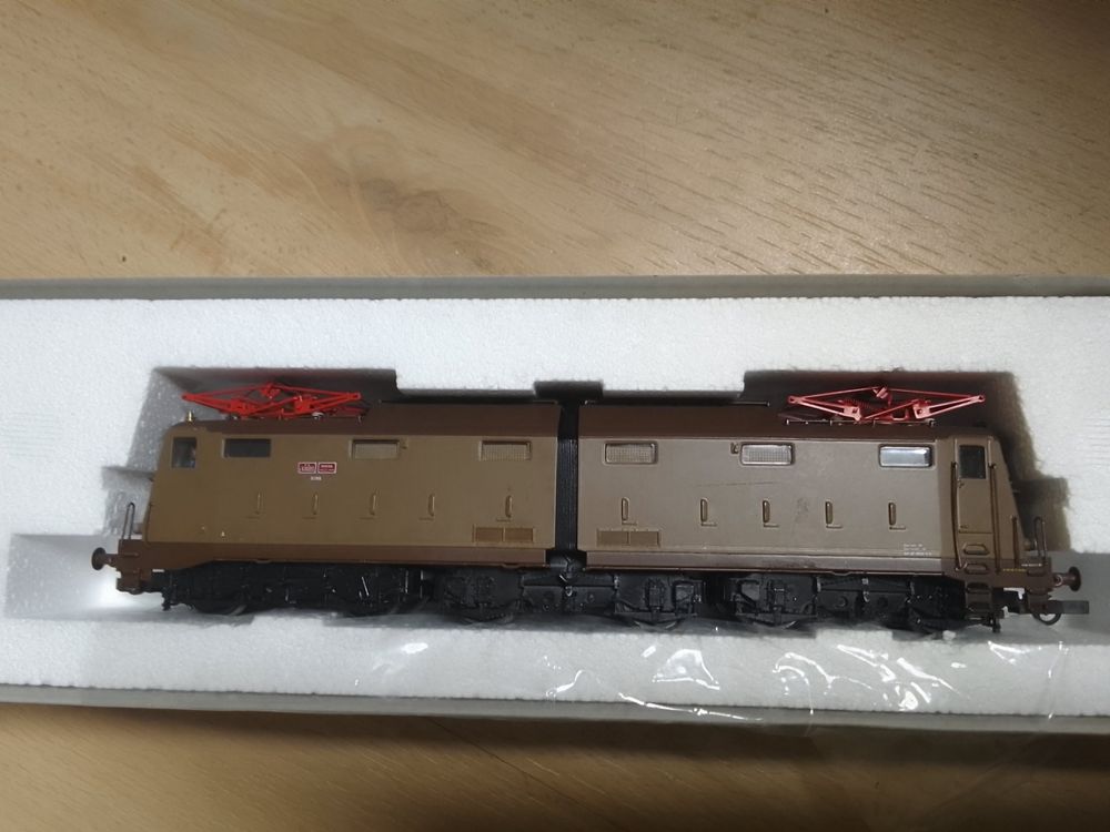 Roco FS 636 055 braun Modellbahn H0 Analog (Gebraucht) in Aarau Rohr ...