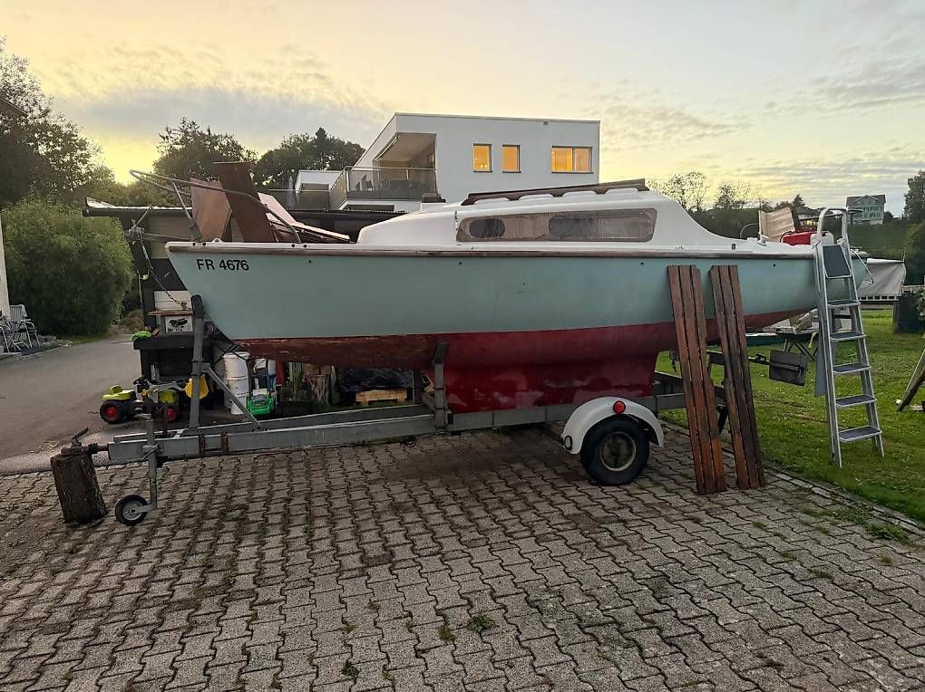 Boot mit Anhänger zu verschenken (Gebraucht) in Dietfurt für CHF 1 ...