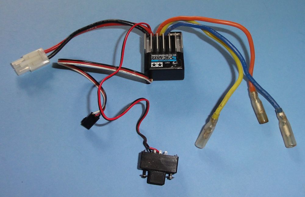 Tamiya Brushless- und Brushed-Regler TBLE-02S (Gebraucht) in Waldenburg für CHF 37 – mit ...