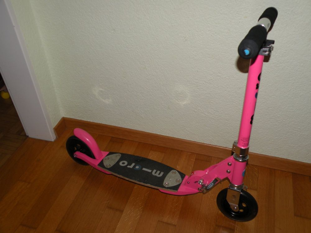 Micro Flex Trottinette in pink faltbar (Gebraucht) in Stallikon für CHF 34 – mit Lieferung auf ...