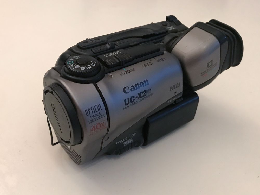 Videokamera Canon UC-X2 Hi8 (Gebraucht) in basel für CHF 86 – mit ...