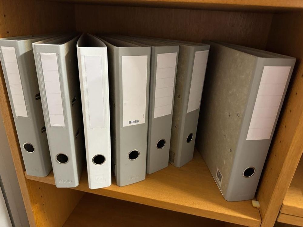 10 Ordner - assortiert schmal und breit | Kaufen auf Ricardo