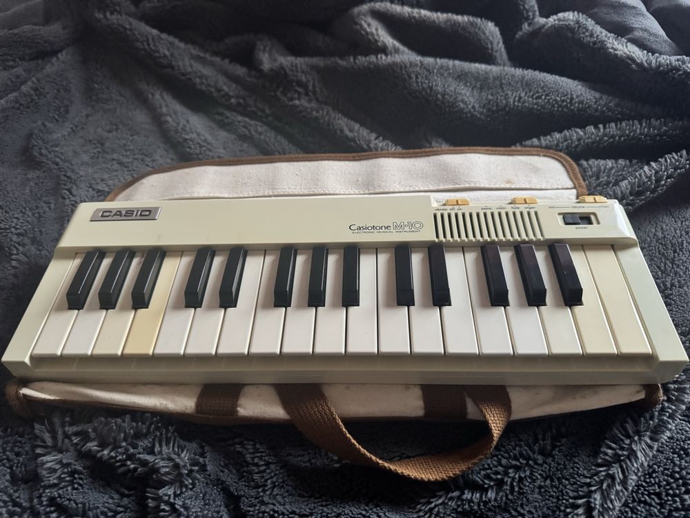 Casio Casiotone MT-10 Keyboard Vintage Retro 80s (Gebraucht) in Zürich für CHF 40 – mit ...
