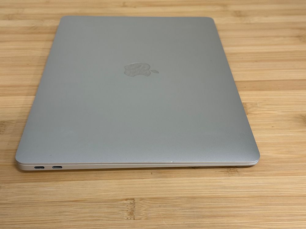 Apple MacBook Air 13 Zoll, M1, 256GB, 8GB, Silber (Gebraucht) in Teufen ...