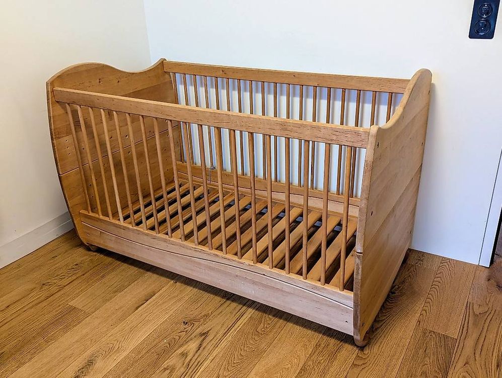 Très beau lit bébé+enfant évolutif en bois massif 140 x 70 (D'occasion ...