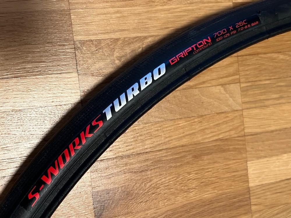 Rennrad / Rennvelo Reifen S-Works Turbo Gripton 700x26c (2x) (Neu ...