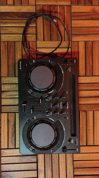 Pioneer DDJ Wego 4 - DJ Controller | Kaufen auf Ricardo