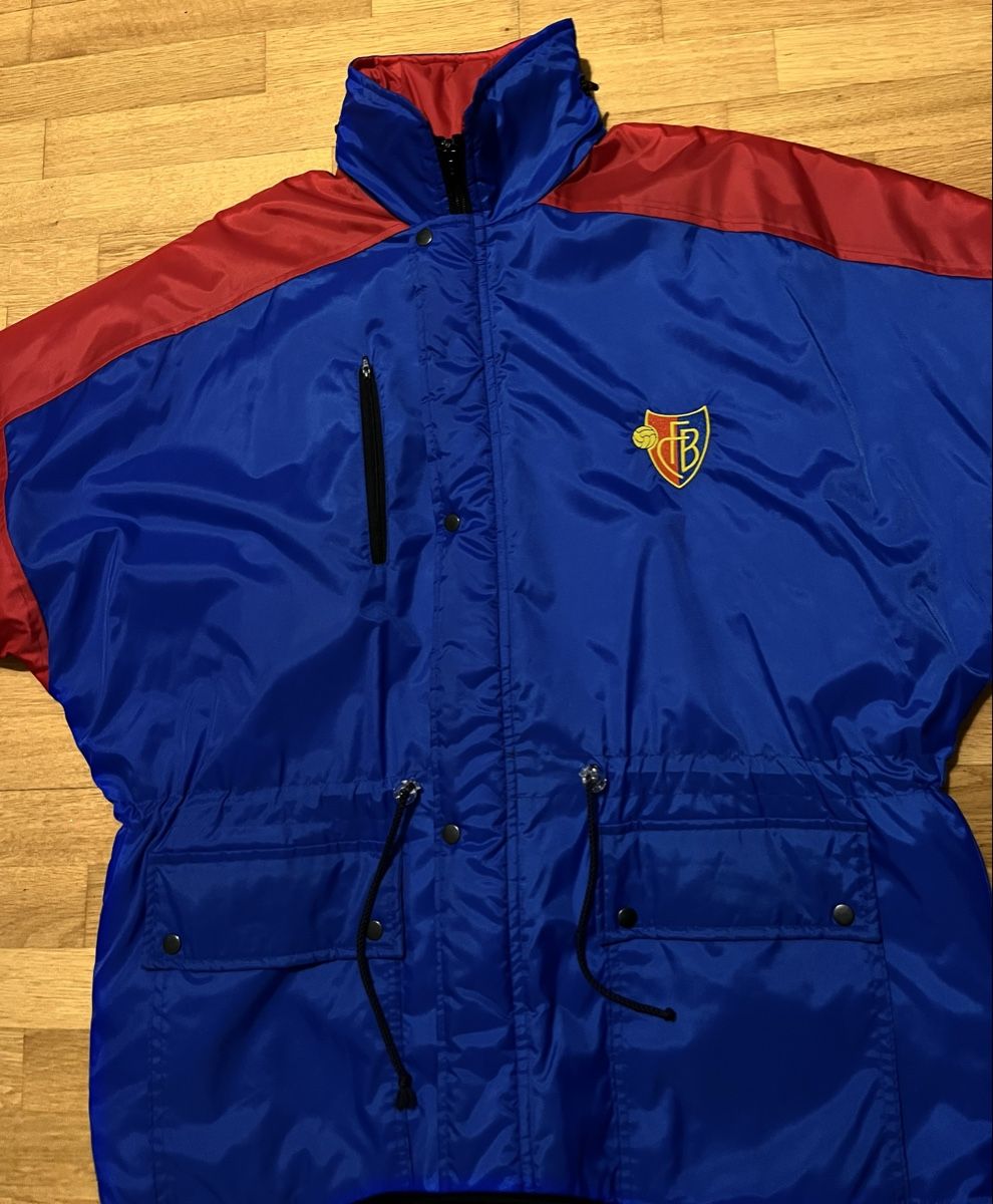 Fc Basel Winterjacke NEU Rotblau gefüttert (Gebraucht) in Füllinsdorf ...