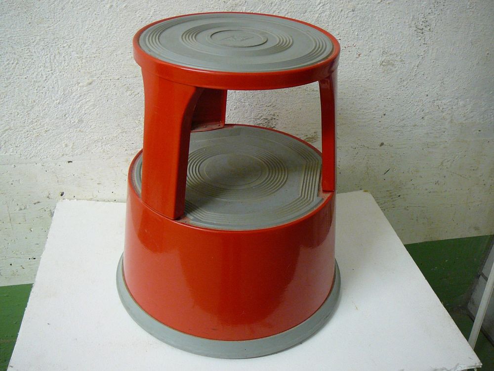 WECO Roll- Tritt Schemel, Top Zustand, ideal für Haushalt (Gebraucht ...
