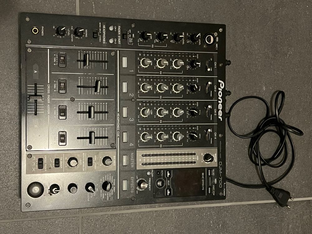 Pioneer DJM-700 | Kaufen auf Ricardo