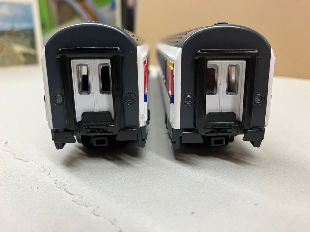 PIKO 57628/629 zwei SBB EC-Reisezugwagen Apm u.Bpm, H0 (Neu (gemäss Beschreibung)) in Neuendorf ...