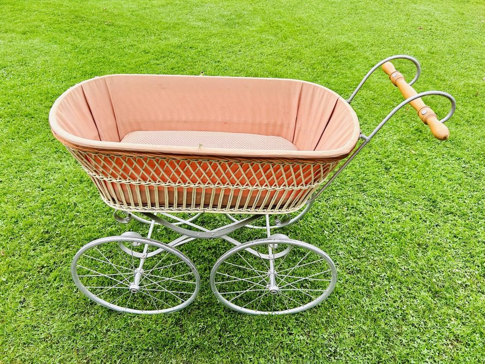 Vintage Wicker Pram, Retro Baby Carriage, Antique Stroller (Gebraucht ...