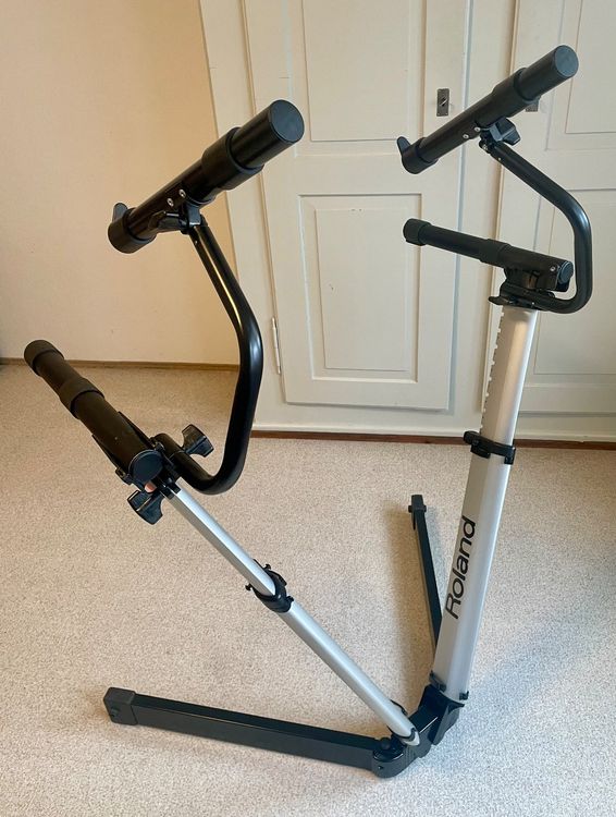 Roland - Keyboard-Ständer - KS V7 V-Stand (Gebraucht) in Winterthur für ...