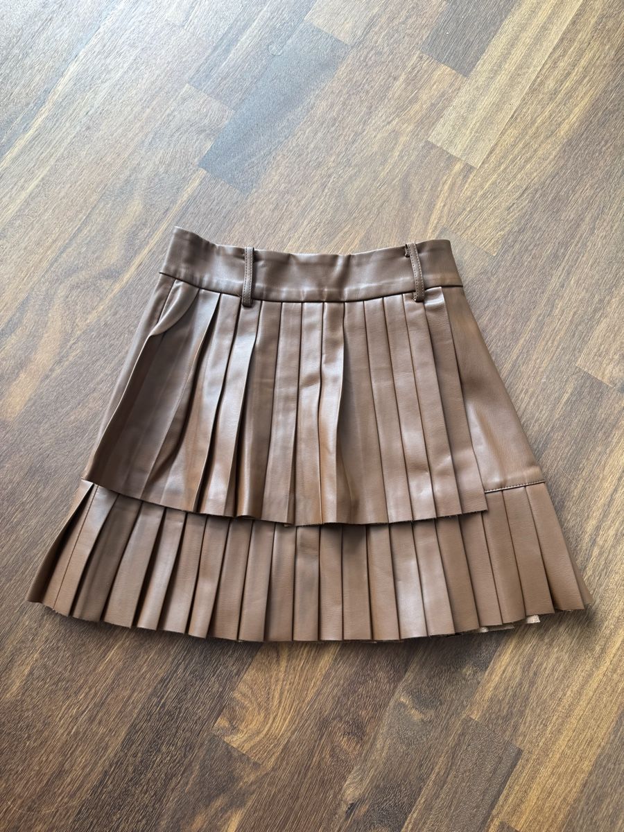 Zara Minirock Plissee Kunstleder Braun, Gr. S, Herbst (Gebraucht) in ...