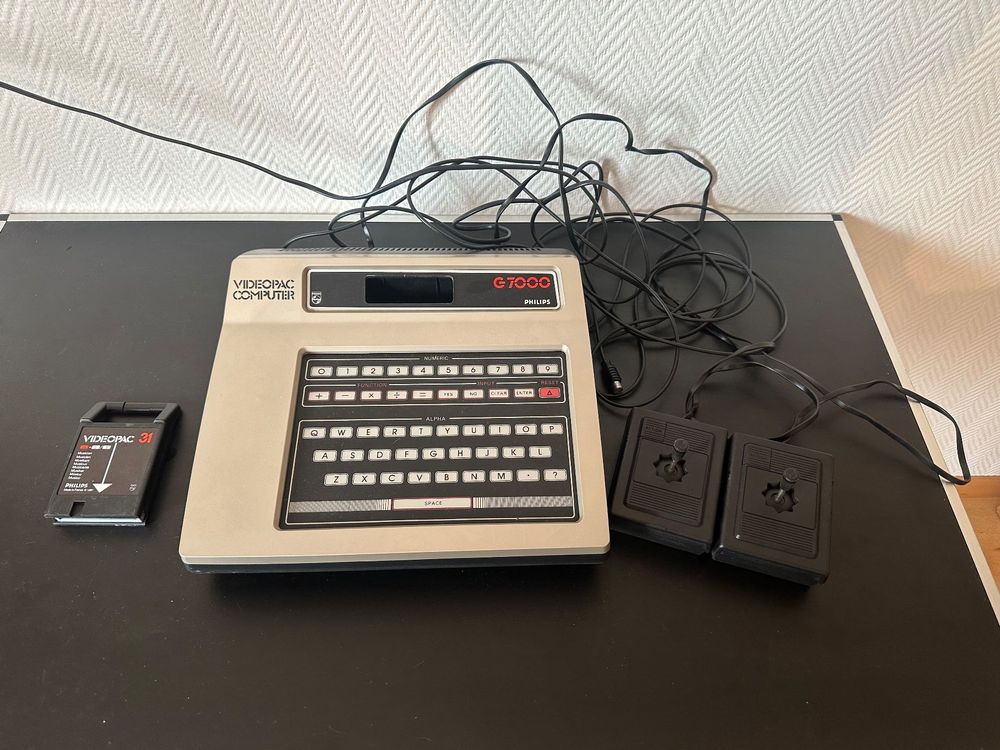 Philips G7000 Videopac Computer u. 1 Spiel - Retro Gaming (Defekt) in ...