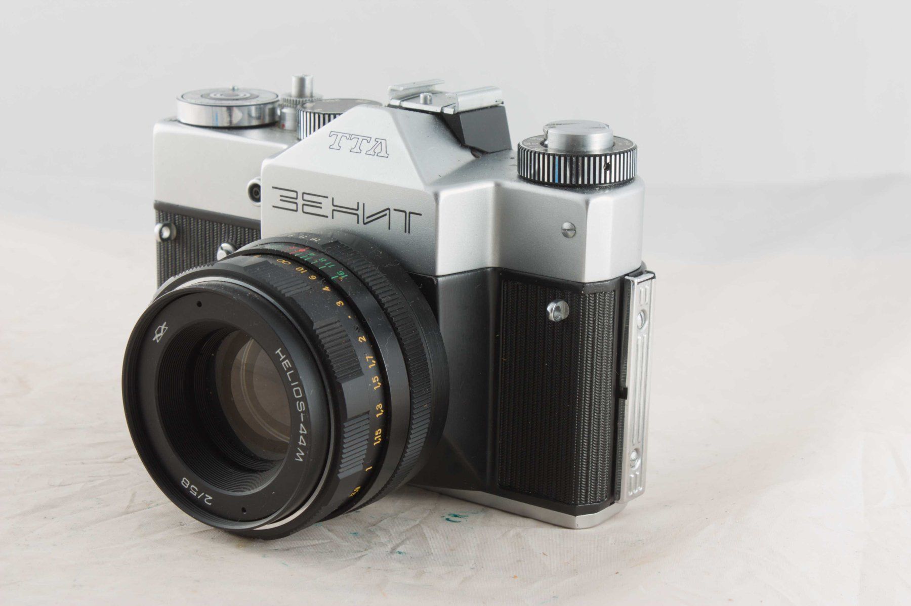 ERSTAUSGABE 1977 KMZ ZENIT TTL 77005445 + Helios 44M 58mm f2 (Gebraucht ...