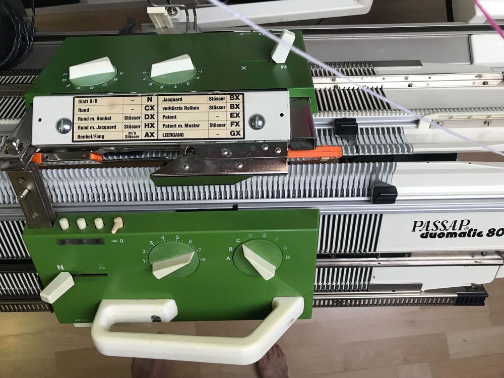 Passap Duomatic 80 Strickmaschine (Gebraucht) in Uster für CHF 608 – nur Abholung auf Ricardo kaufen
