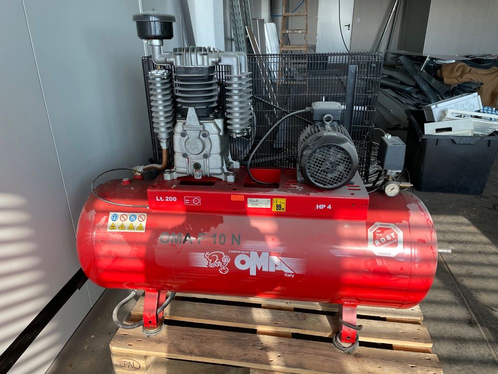 grosser Kompressor, 380 Volt, 4PS, 15 Bar. Funktioniert gut (Gebraucht ...