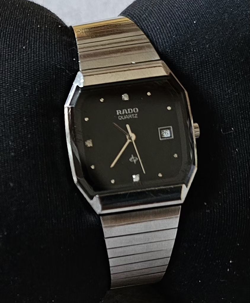 RADO mit Diamanten Swiss Made Elegante Damenuhr 26.6mm (Gebraucht) in ...