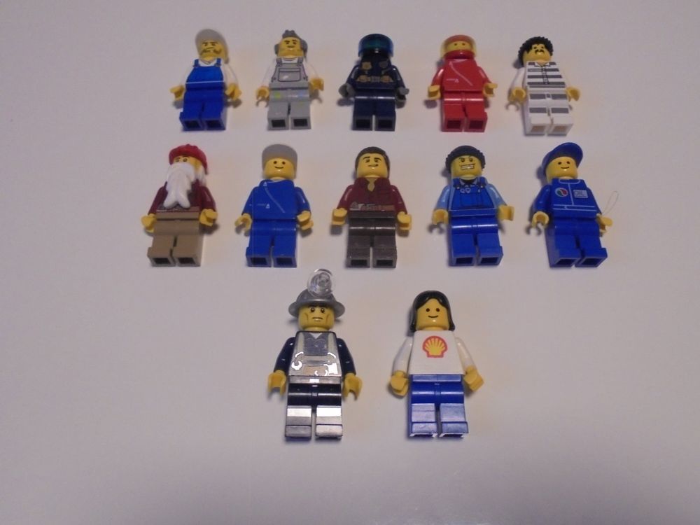 LEGO - 12 - TOLLE - FIGUREN (Gebraucht) in Gelterkinden für CHF 15 ...