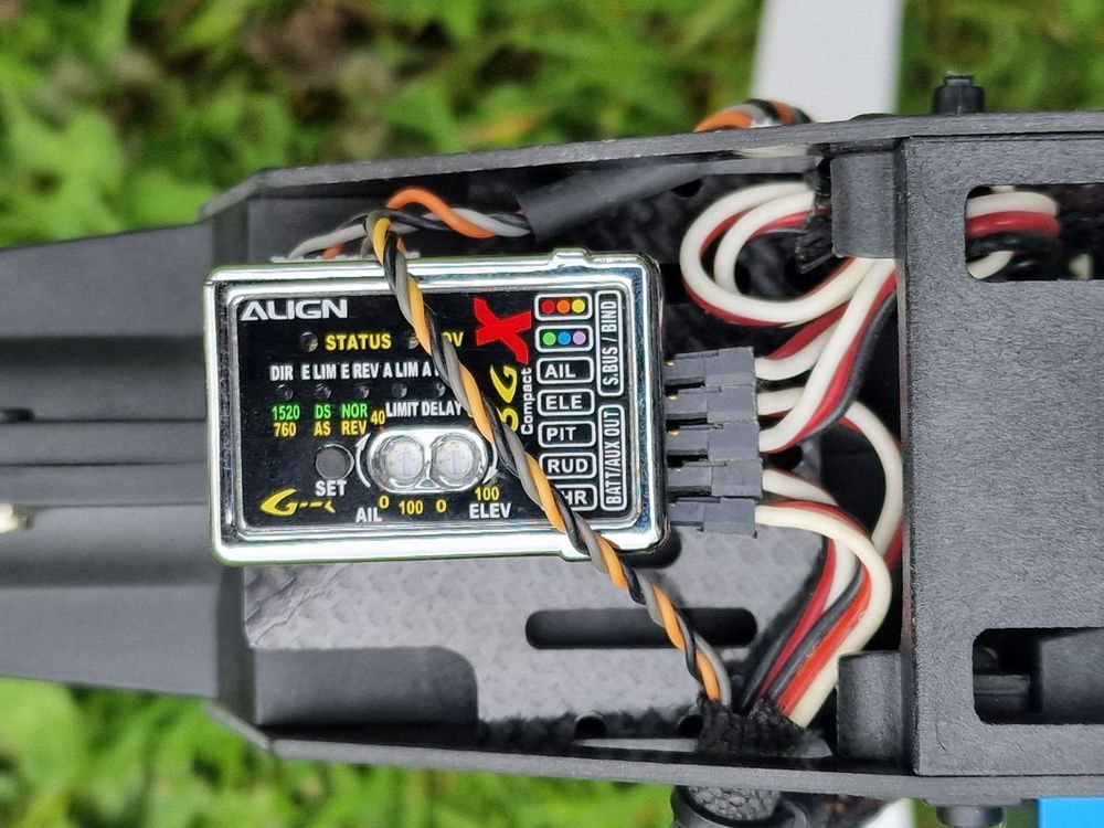 Align T-Rex 550E, mit Servos, Flybarless, etc. - wie neu (Neu (gemäss ...