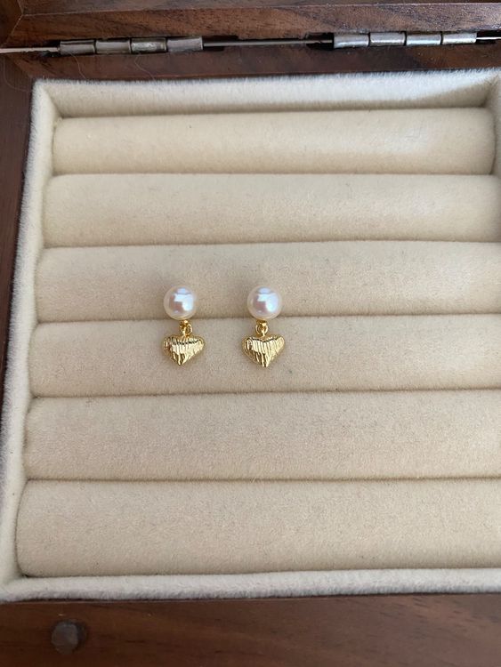 Perlen Ohrringe/ Süsswasserperlen echte (Neu und originalverpackt) in Sarnen für CHF 50 – mit ...