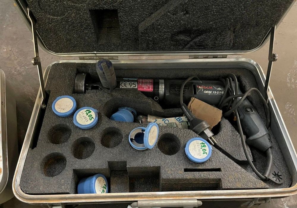 Tri Tool 301, Bosch Rohranfasmaschine (Gebraucht) in Koblenz für CHF ...