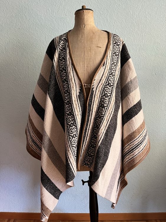 Cape TWINSET TU en coton épais motifs indiens (Neu (gemäss Beschreibung ...