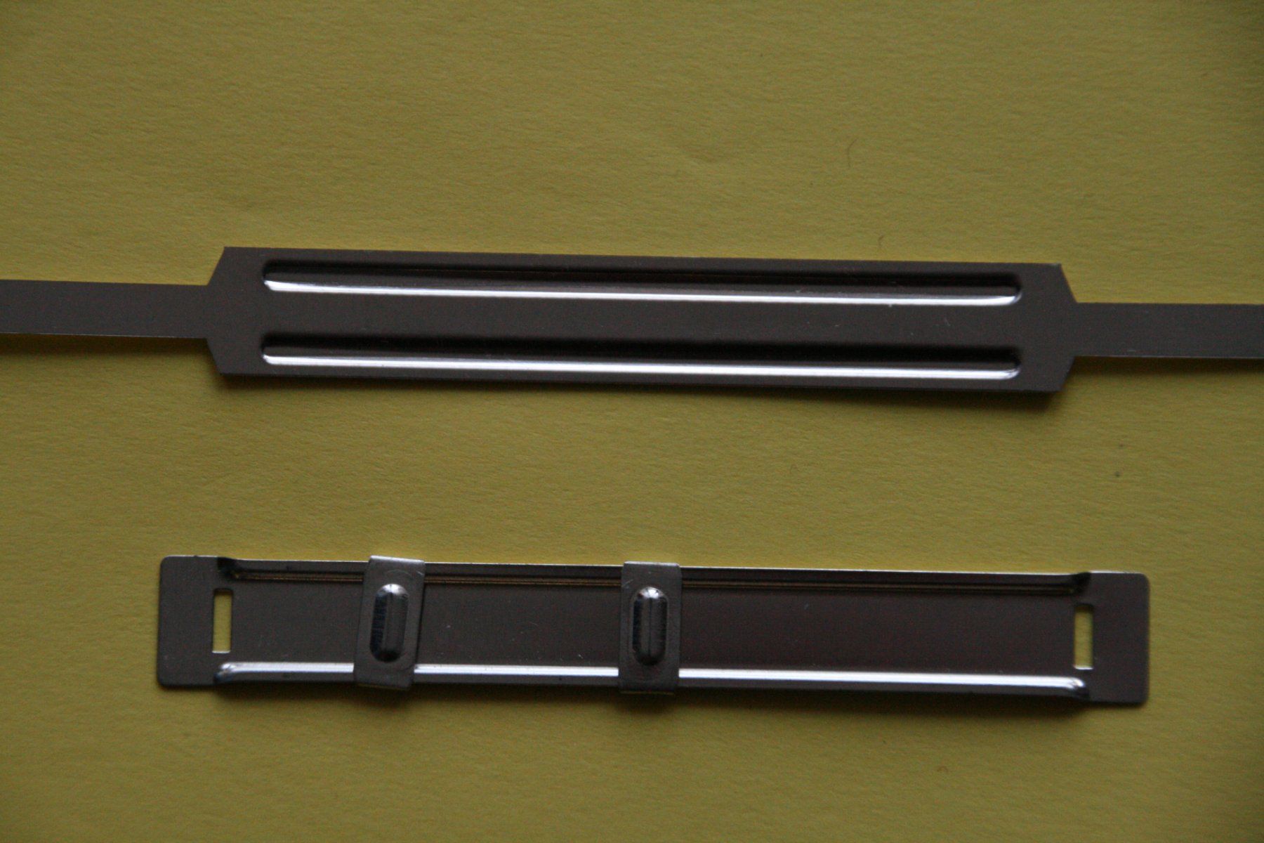 Biella - 60 Fixations 82mm pour feuilles a4 -classeur (Neuf avec ...