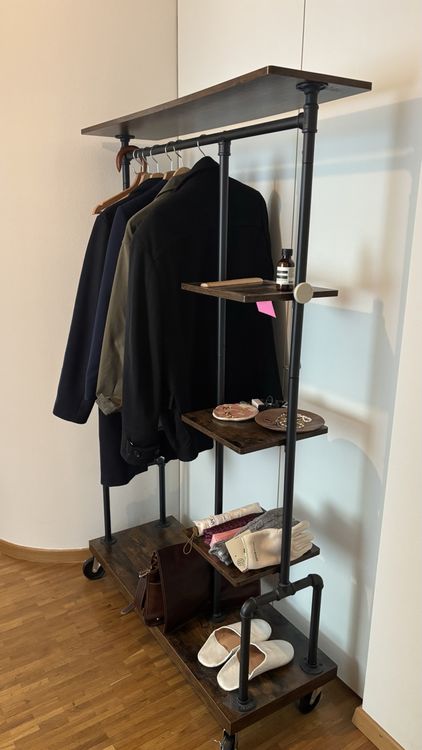 Industrial Style Clothes Rack on Wheels with Shelves | Kaufen auf Ricardo