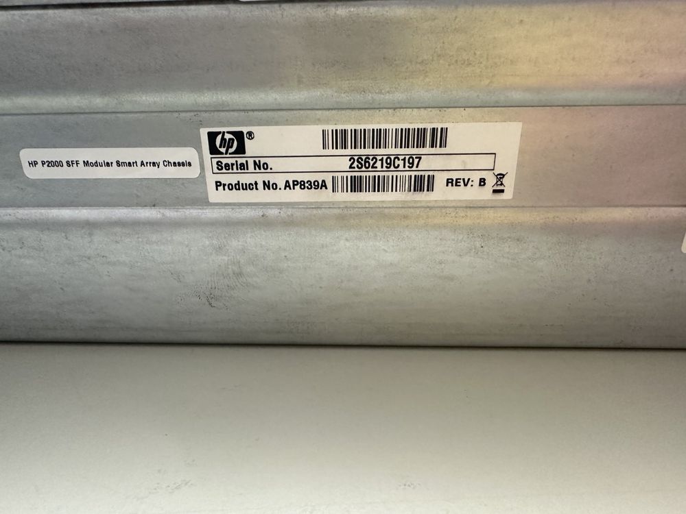 HP 19" Disk Array MSA P2000 G3, 24x SFF - AP839A (Gebraucht) in ...