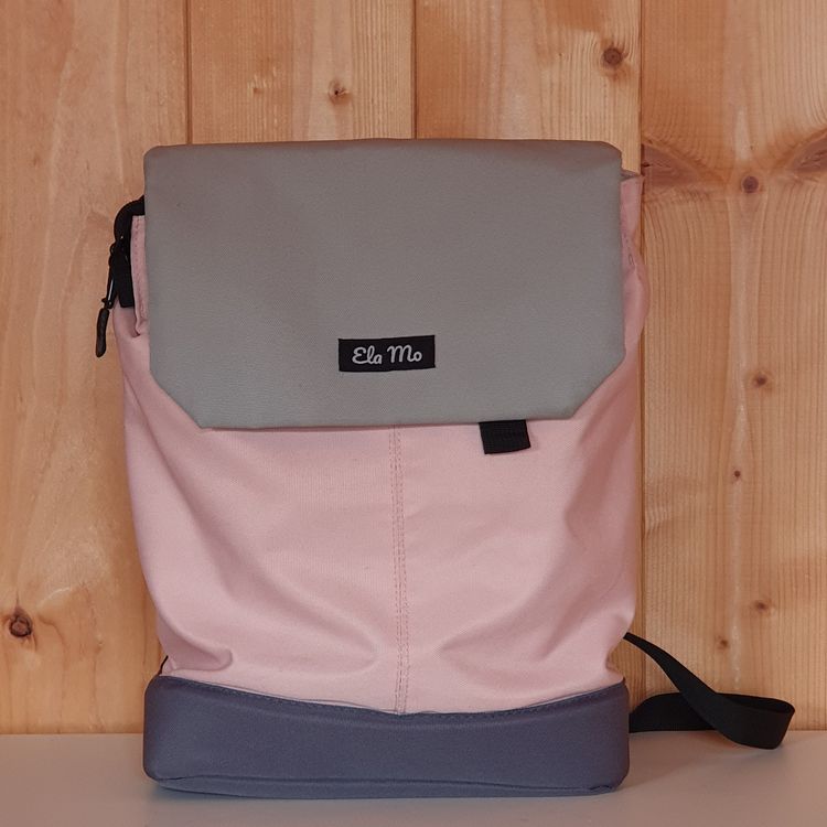 Ela Mo Daypack Rucksack - Rose on Rocks (Neu (gemäss Beschreibung)) in ...
