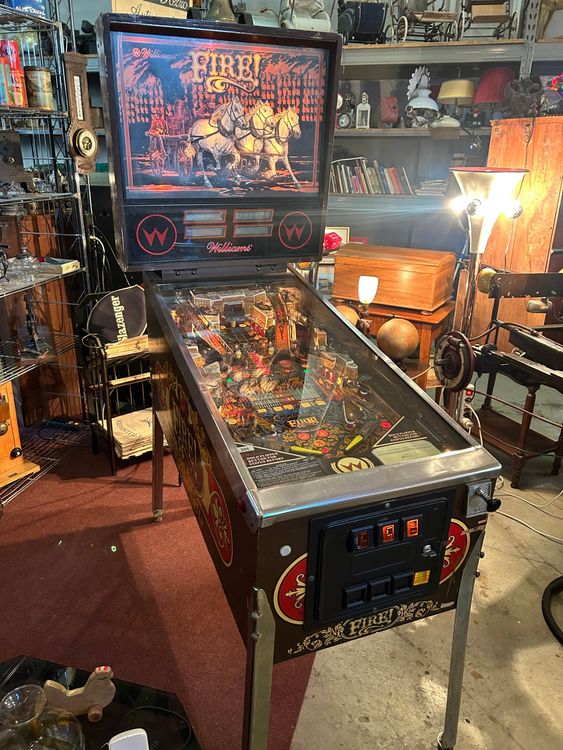 Williams System 11A Pinball FIRE ! 1987 !!! (Gebraucht) in Sugiez für ...