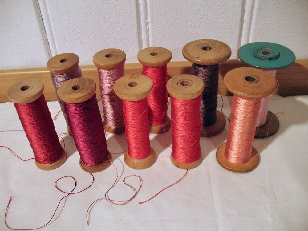 10 Rollen Spulen Nähfaden Garn Stick Faden dünn stark | Kaufen auf Ricardo