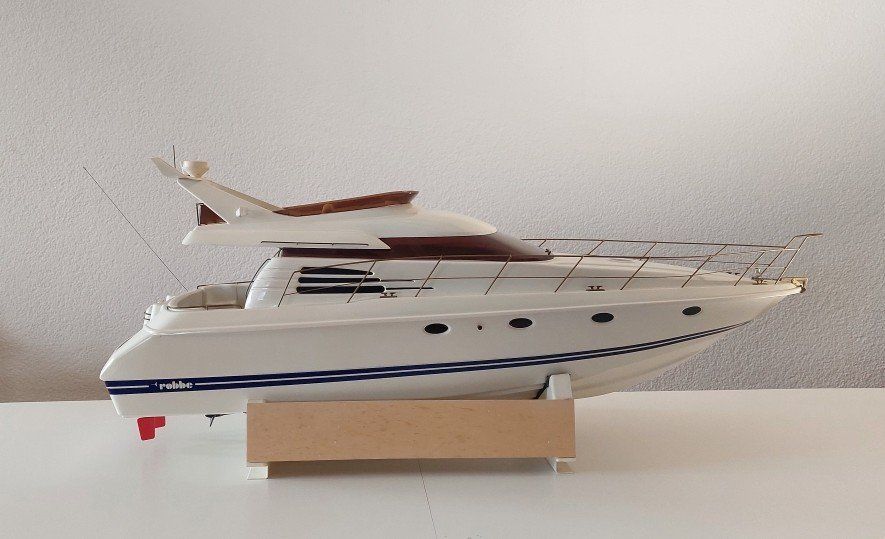 Motoryacht Model Najade (robbe) | Kaufen auf Ricardo