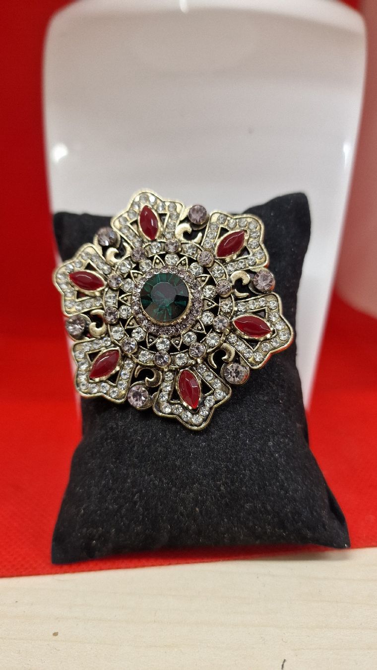 Vintage Brosche, goldfarben, mit Steinen, neuwertig! (Neu (gemäss Beschreibung)) in Herisau für ...